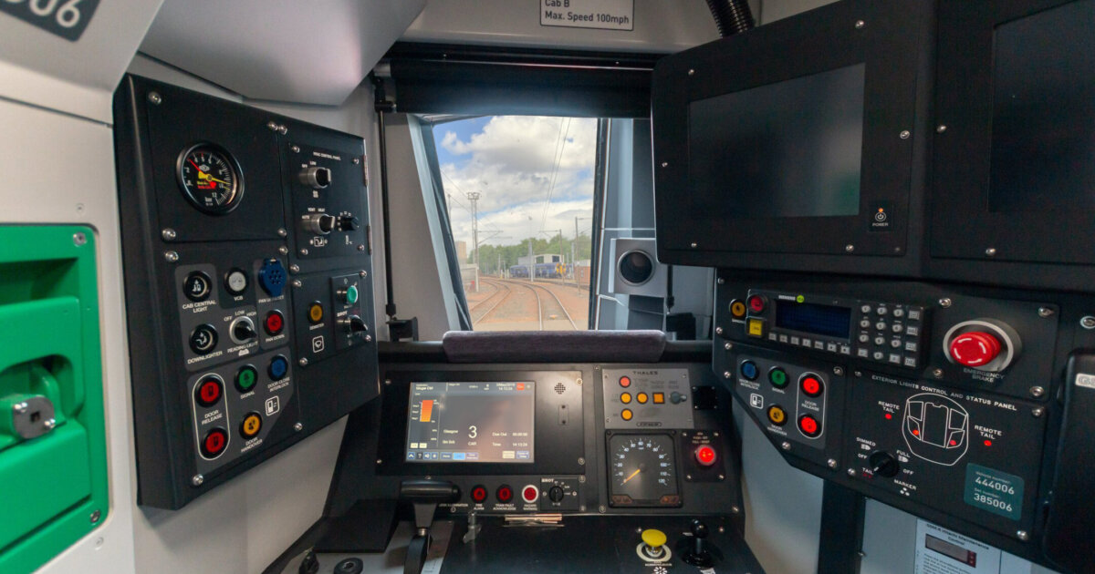 Class 385 Central Gangway Driver’s Cab - DCA Design